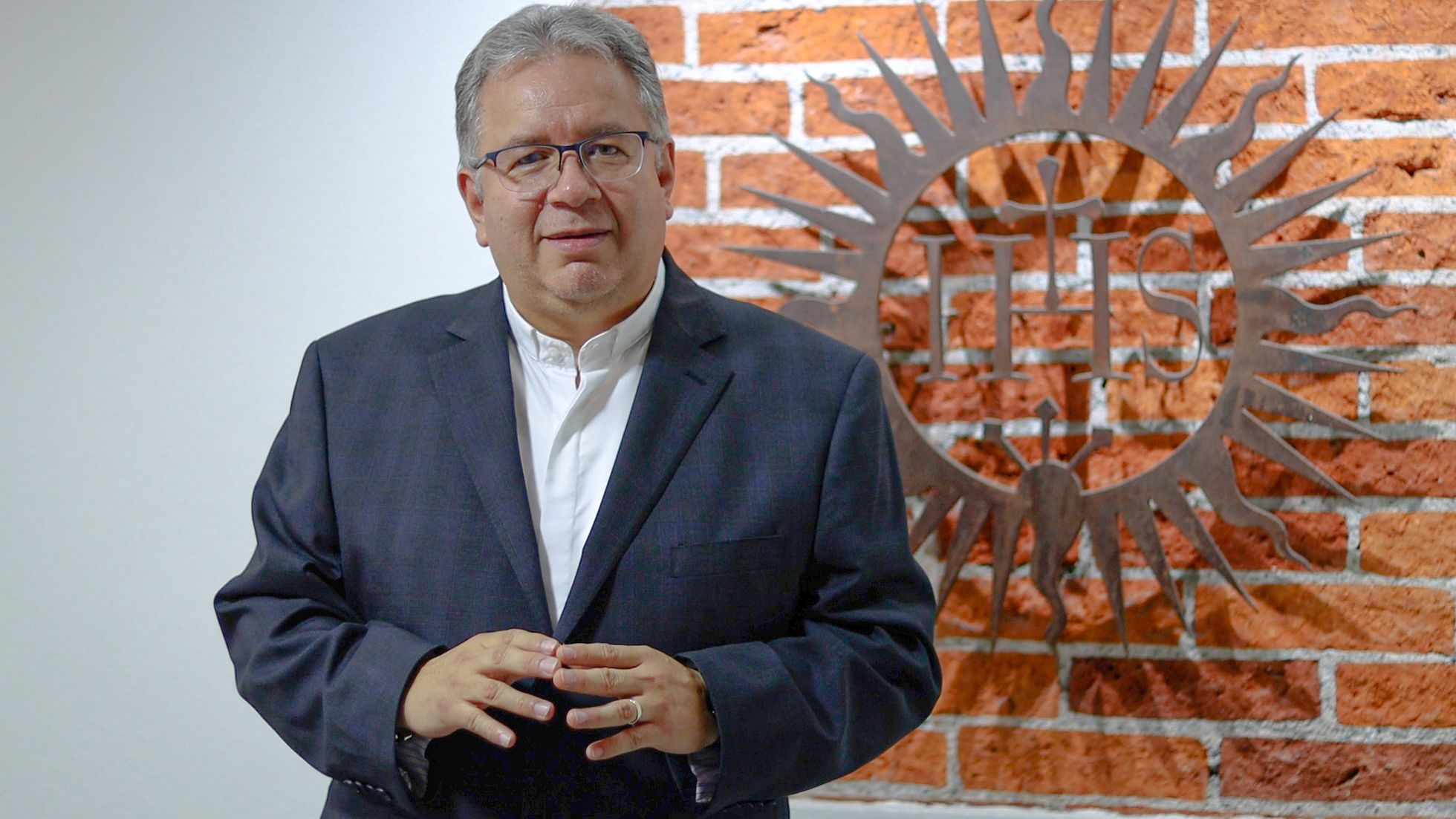 Luis Gerardo Moro, líder de los Jesuitas en México: “Los ‘abrazos, no ...