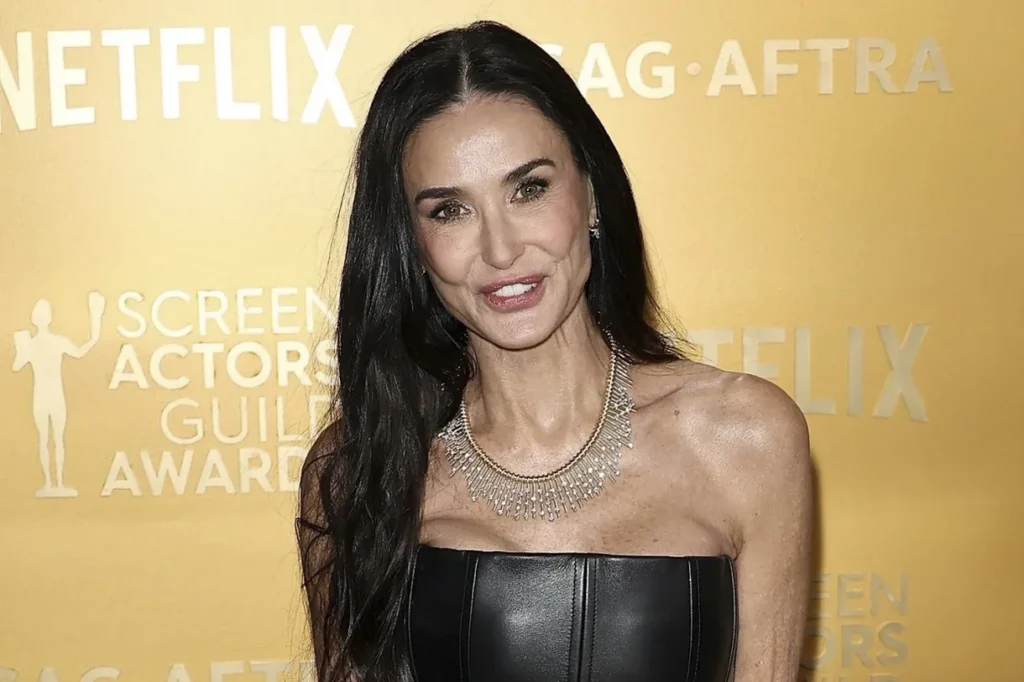 Demi Moore, elegida la más guapa por la revista People: «Cuando era más joven, sentía que mi ...